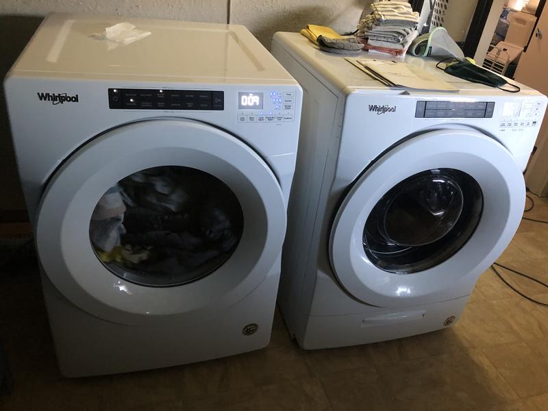 Whirlpool Load and Go High Efficiency Stackable Medium ( 4.5-cu ft ...