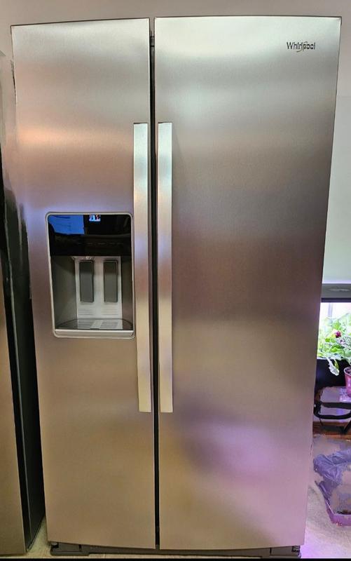 Whirlpool 20.85-cu ft Side-by-Side Refrigerator with Ice Maker ,Water ...