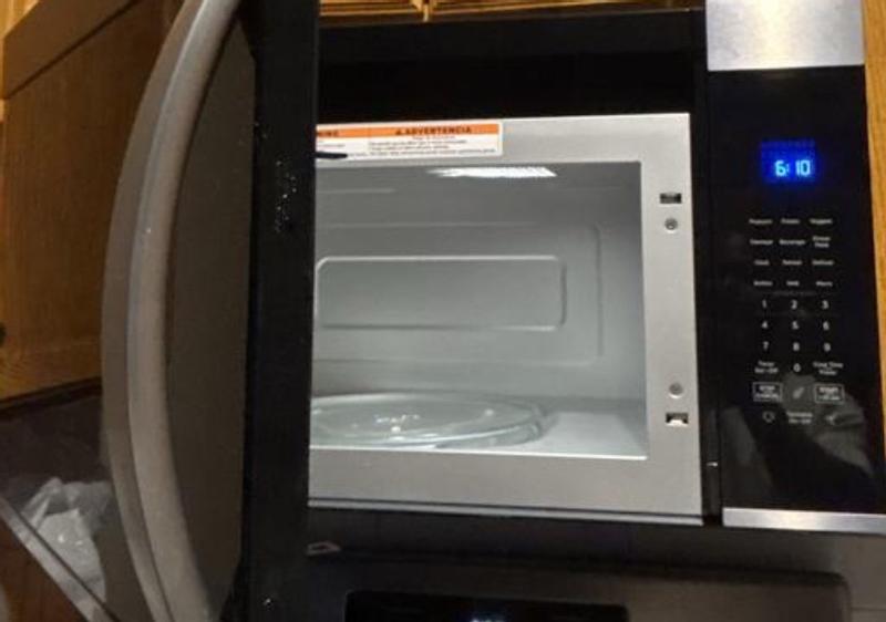 Whirlpool 1.9-cu ft Over-the-Range Microwave with Sensor Cooking ...