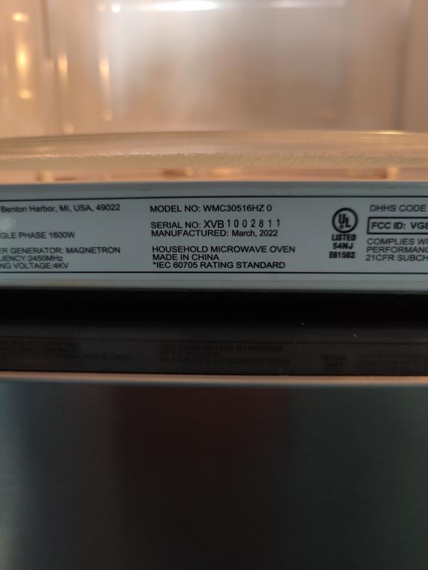 Whirlpool 1.6-cu ft Large 1200-Watt Sensor Cooking Controls Countertop ...