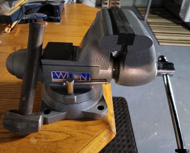 Wilton Tradesman 1765 Vise 6.5in Jaw W 4in Throat Wilton Tools