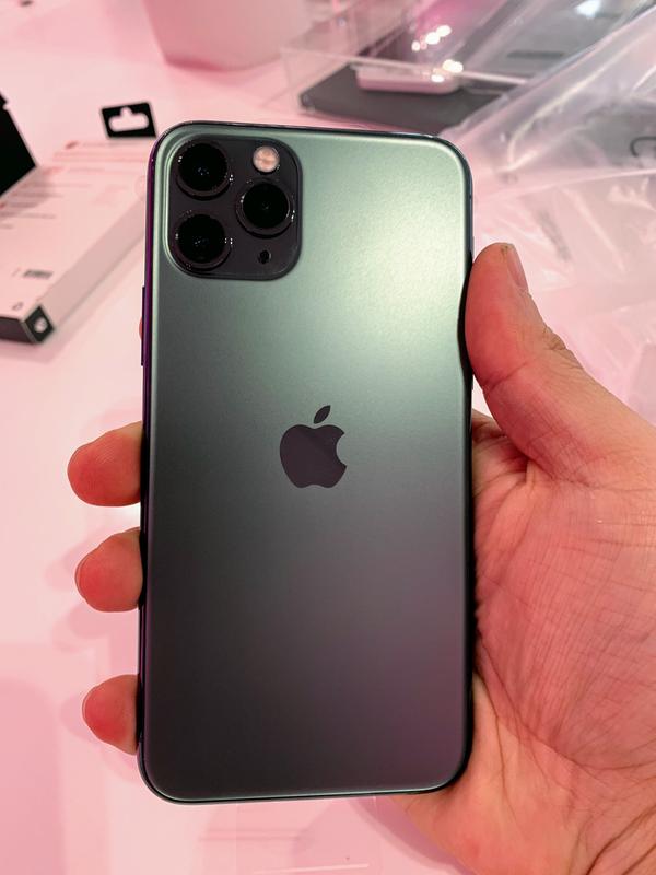 Apple iPhone 11 Pro: Prices, 1 Colors, Sizes, Features & Specs