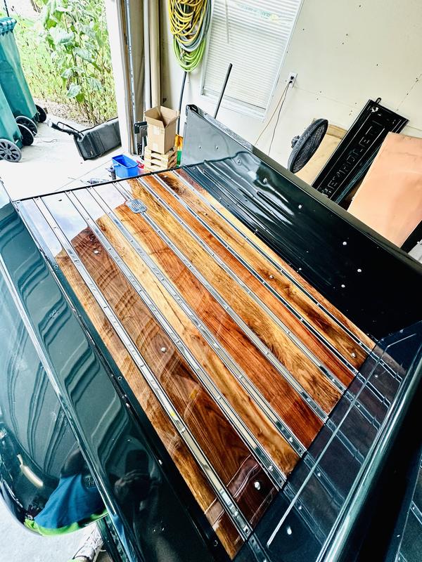 TotalBoat Table Top Clear High-gloss Epoxy Interior/Exterior Resin (1 ...