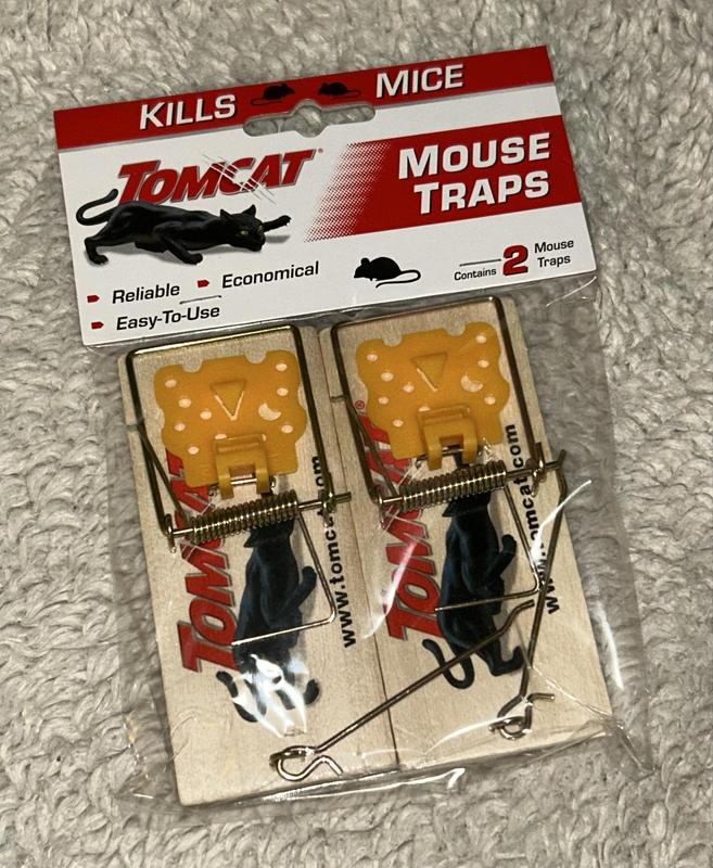 TOMCAT Wooden Mouse Traps 0373501 at Lowes.com