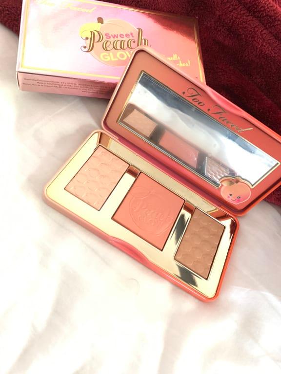 Too Faced Sweet Peach Glow Peach-Infused Highlighting Palette - Macy's