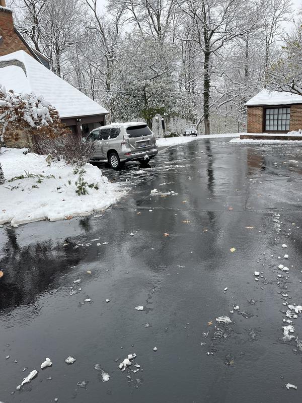 Toro 24 in. SnowMaster 824 QXE Single-Stage Gas Snow Blower at Tractor ...