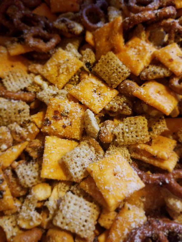 Cheesy Pizza Snack Mix | Tastefully Simple