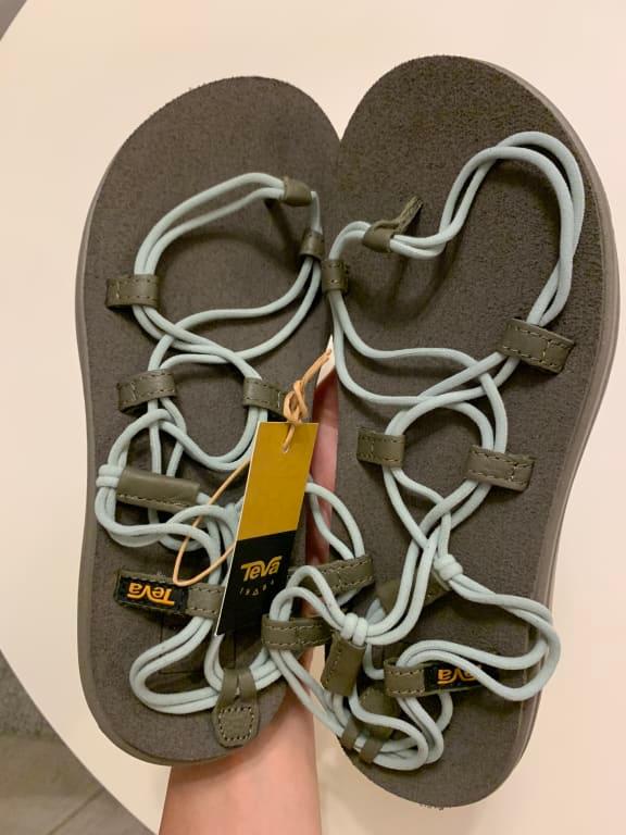 Teva Voya Infinity Sandal - Women's - Footwear