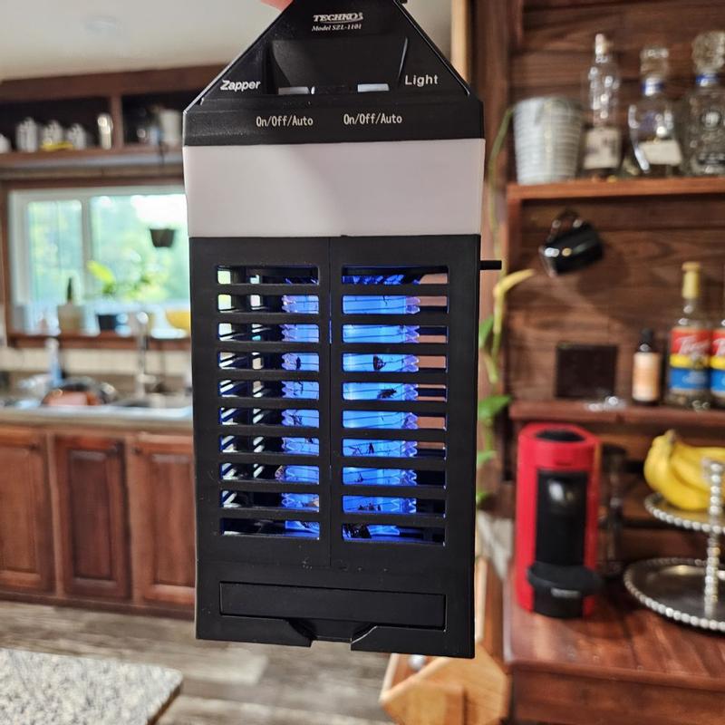 TECHKO Bug Zapper Indoor/Outdoor Insect Trap SZL-1101-1 at Lowes.com
