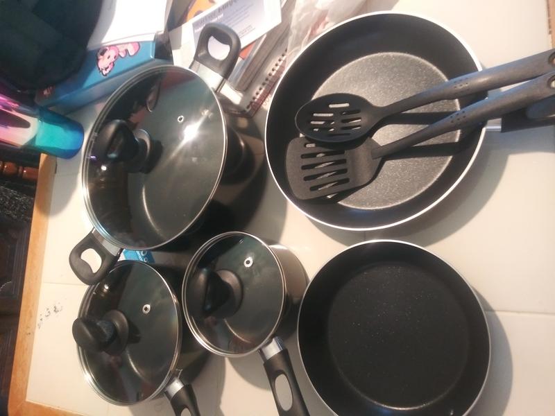 Mirro 10-Piece Get-A-Grip 24-in Aluminum Cookware Set with Lid in the ...