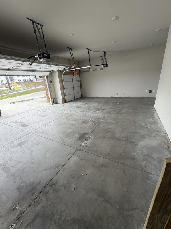 Gorilla 2-part Black Epoxy Concrete and Garage Floor Paint ( Kit ) in ...