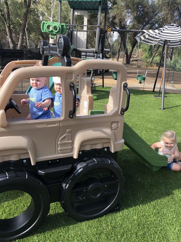 配送員設置 センターバレー 新品 Step2 Play Up Double Slide Kids Climber Safari Truck ...