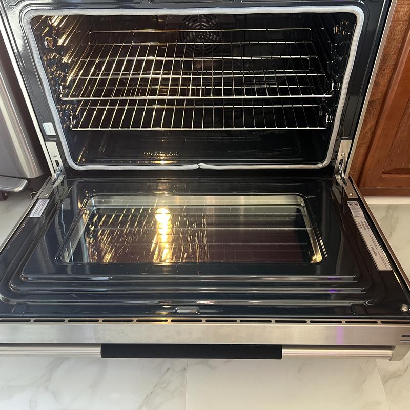 Thor Kitchen 36-in Glass Top 5 Burners 6-cu ft Self & Steam Cleaning ...