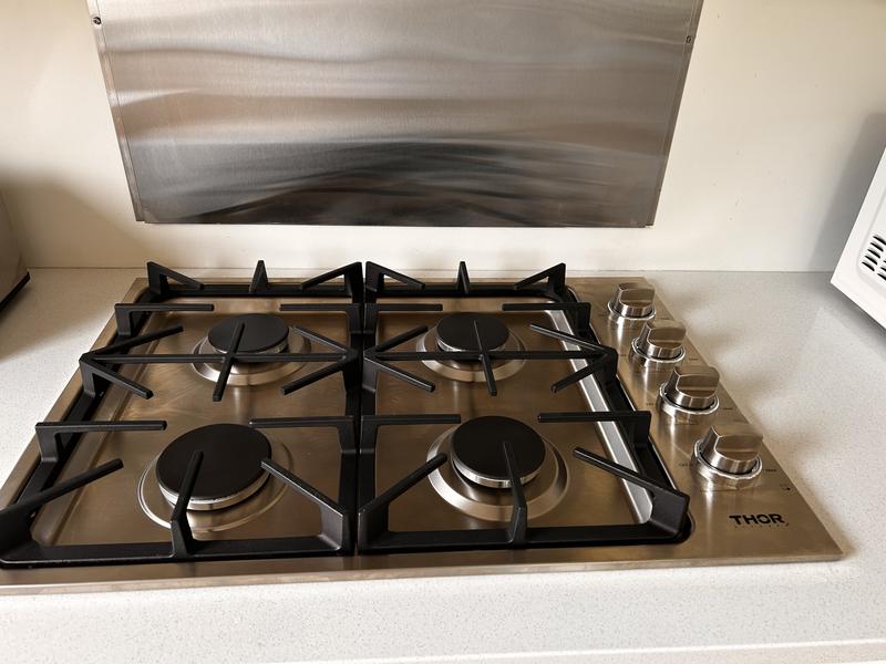 Thor Kitchen 30-in 4 Burners Stainless Steel Gas Cooktop TGC3001 at ...