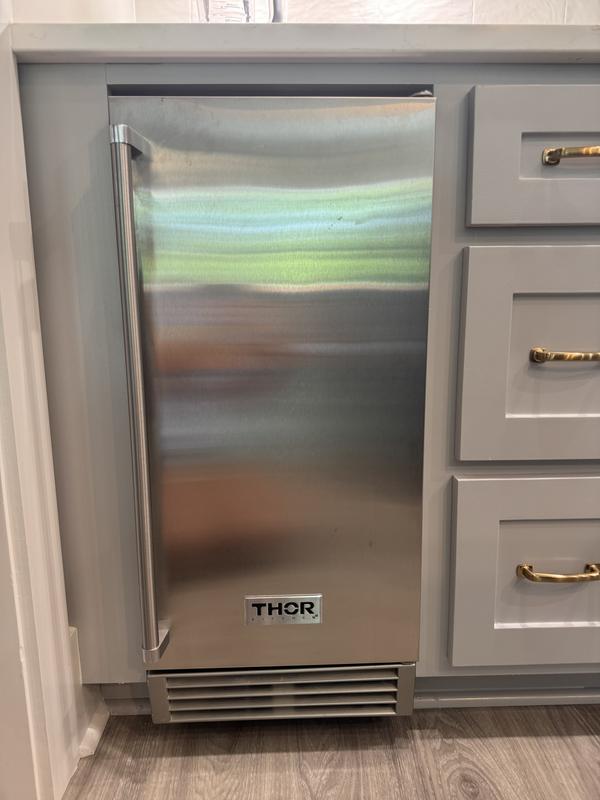 Thor Kitchen 50-lb Ice Per day Cubed Ice Maker (Stainless Steel) ENERGY ...