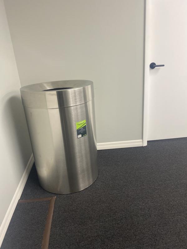 Alpine Industries 2-Stream 100 Gallon Stainless Steel Commercial Trash ...