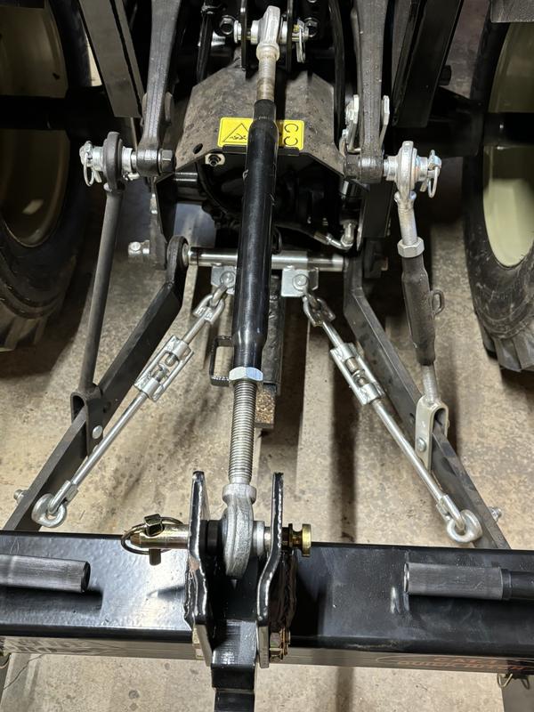 Country Pro Category 1 Tractor Quick Hitch with 2 Spring-Loaded Handles ...