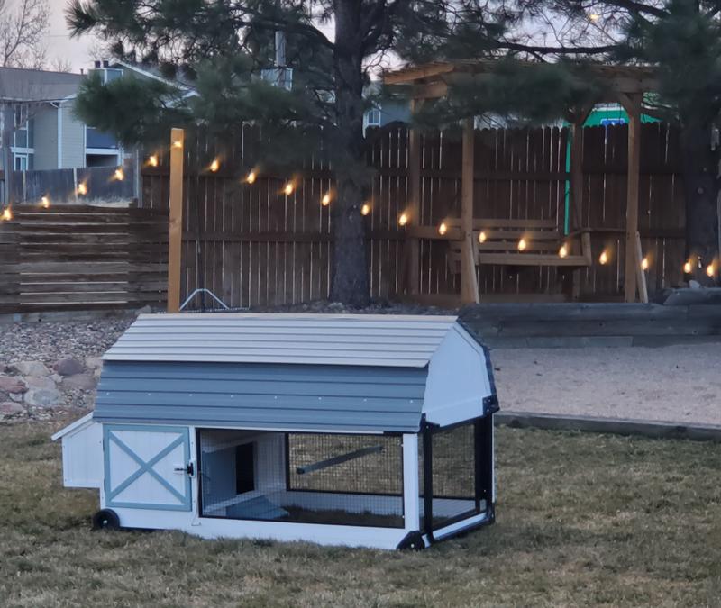 Producer's Pride Farmhouse Tractor Chicken Coop, 6 Bird Capacity at Tractor Supply Co