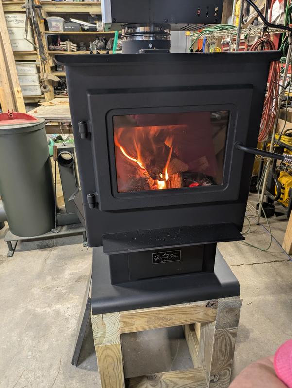 Grand Teton Collection 2000 sq. ft. Targhee T100 Wood Stove, F500155 at ...