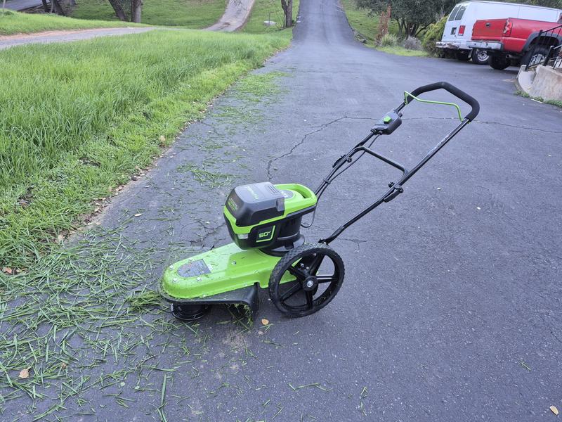 Greenworks 22 in. 60V Cordless Walk-Behind String Trimmer, Battery and ...