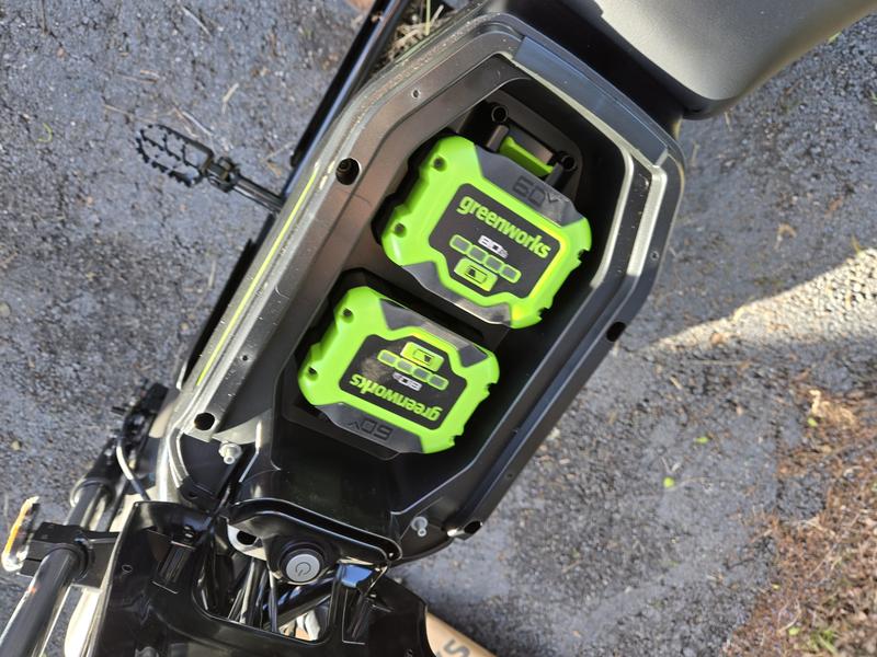 Greenworks 60V STEALTH Battery-Powered Electric Mini Bike with (2) 8 ...