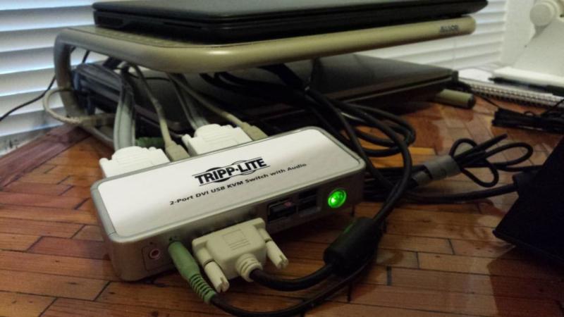Tripp Lite B004 DUA2 K R Compact 2 port KVM Switch - Office Depot