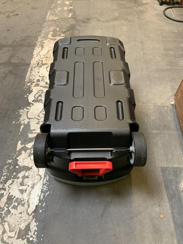 Rubbermaid 35 Gallon Action Packer Lockable Latch Storage Box Tote with ...