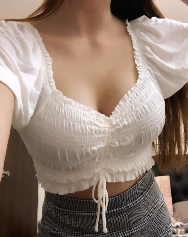 UO Shay Cinched Puff Sleeve Smocked Cropped Top | Urban UO Shay Cinched Puff Sleeve Smocked Cropped Top | Urban