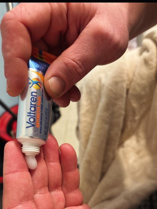 Voltaren Maximum Strength Pain Reliever Gel (1-Count) in the Over the ...