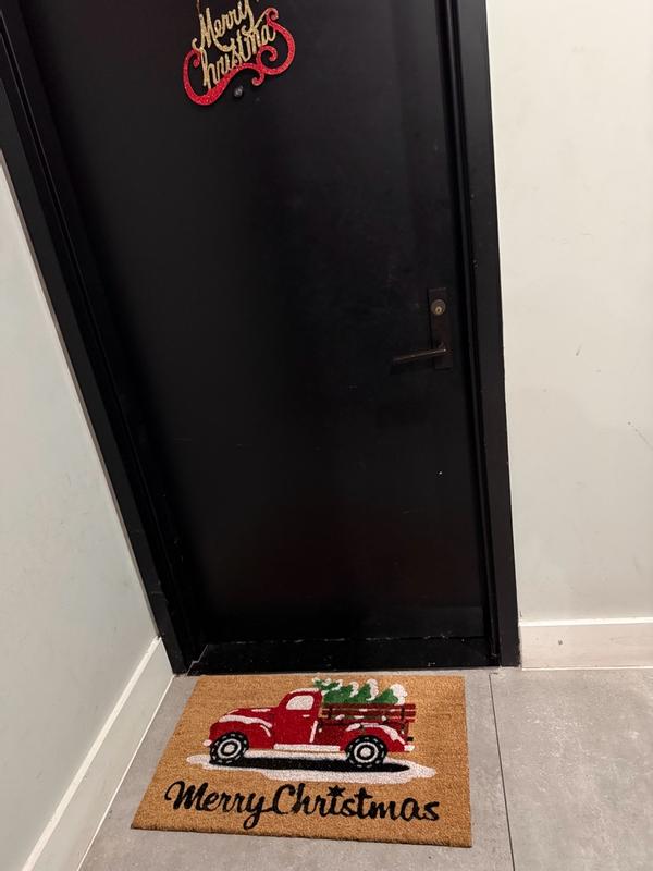 VCNY Home 18-in x 30-in Red White Black Green Coir Non-Slip Grip ...