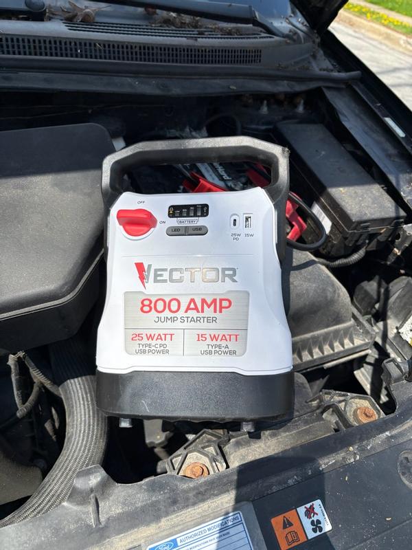 VECTOR 800 -Amp 12 -Volt Portable Car Battery Jump Starter in the Car ...