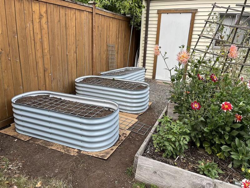 Vego Garden 17-cu ft 42-in W x 42-in L x 17-in H Pearl White Galvanized ...