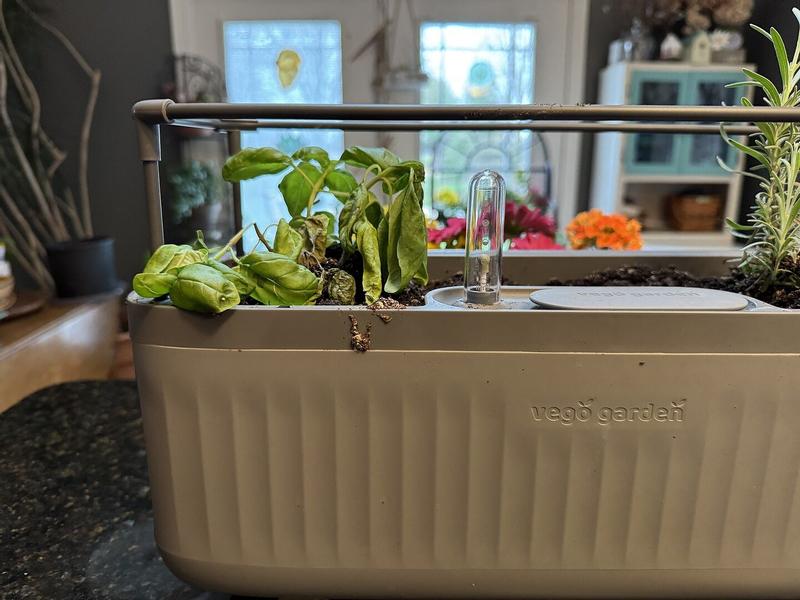 Vego Garden Rectangle 7.3-in W White Recycled plastic Indoor/Outdoor ...
