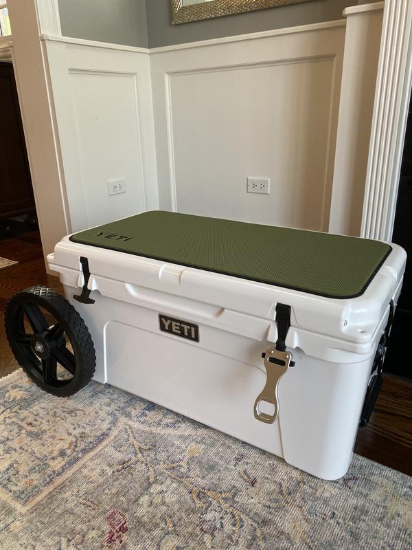 YETI Tundra 65 SeaDek Traction Pad - Hike & Camp