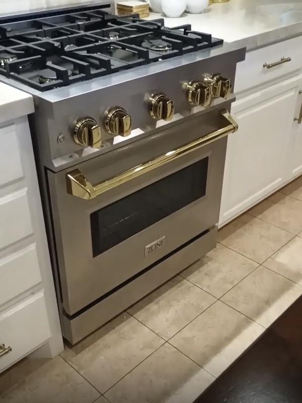 ZLINE KITCHEN & BATH Paramount 48-in 4.2-cu ft / 2.5-cu ft Convection ...