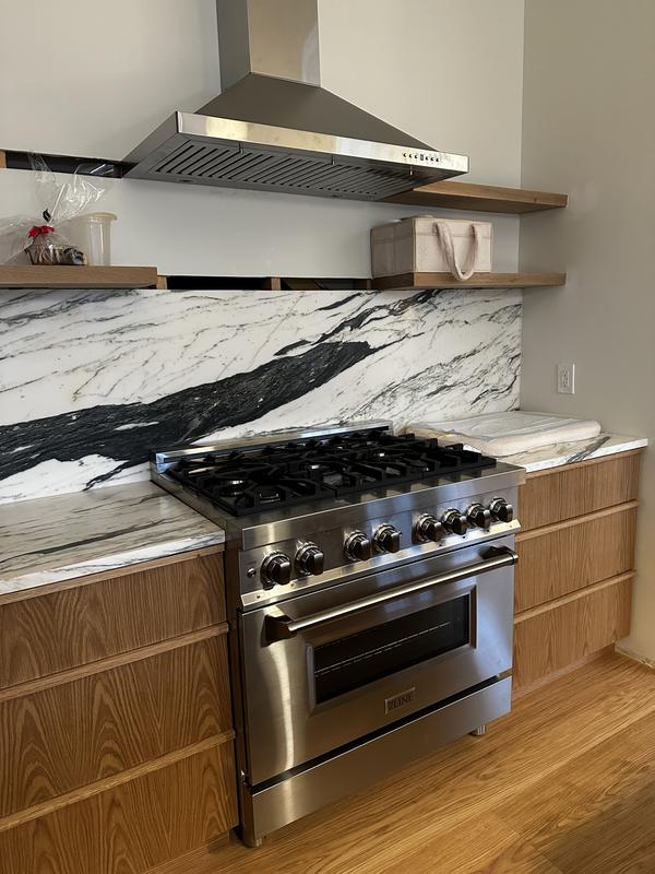 ZLINE KITCHEN & BATH Paramount 48-in 8 burners 4.2-cu ft / 2.5-cu ft ...