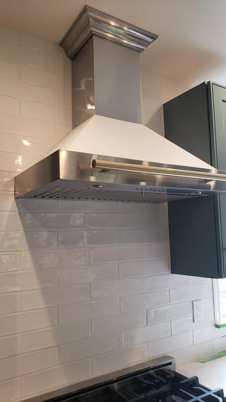 ZLINE KITCHEN & BATH Wall Mount Range Hood 36-in Convertible 400-CFM 7 ...